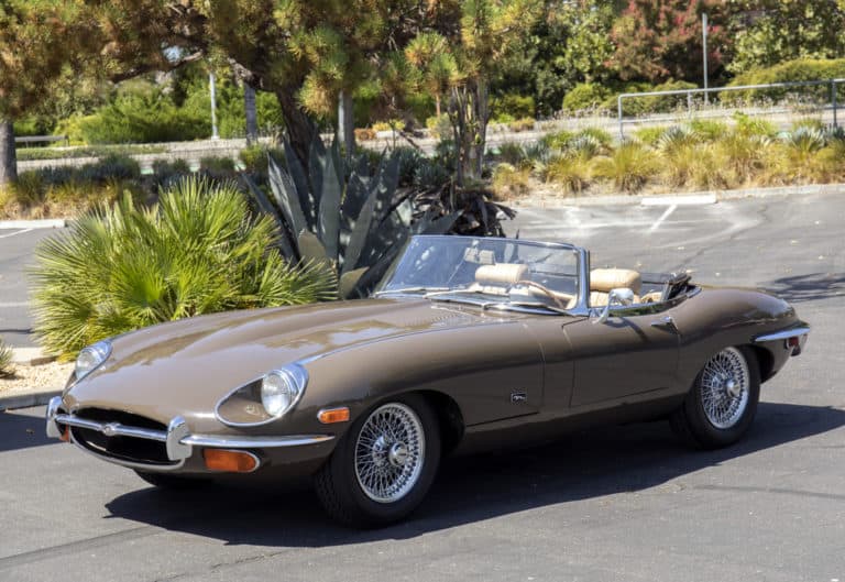 1971 Jaguar E-type 4.2 Roadster - Dusty Cars
